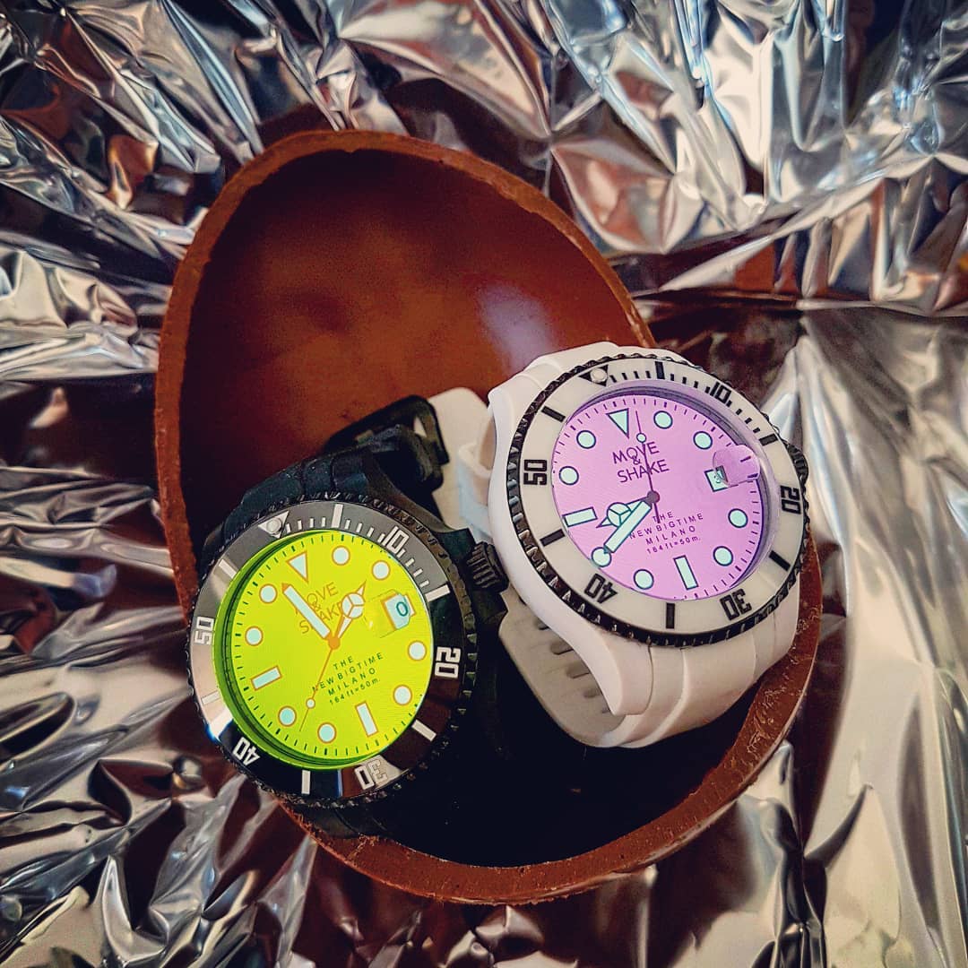 Move & Shake Customizable WatchesMove & Shake Customizable Watches - OFour