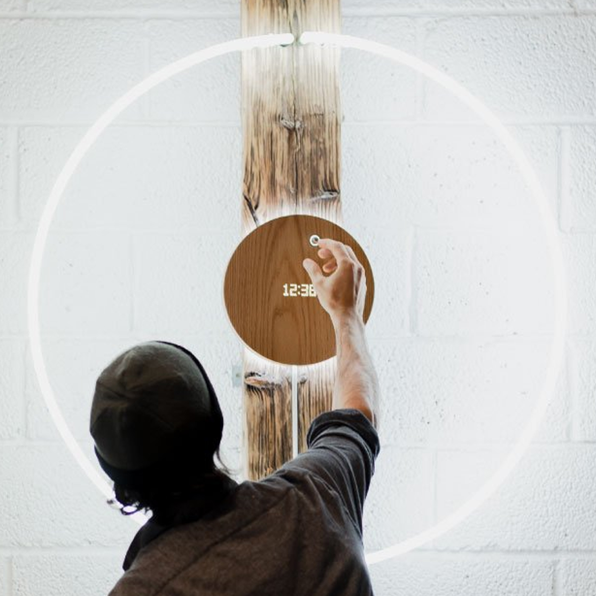 Story by Flyte – Walnut Levitating ClockStory by Flyte - Walnut ...