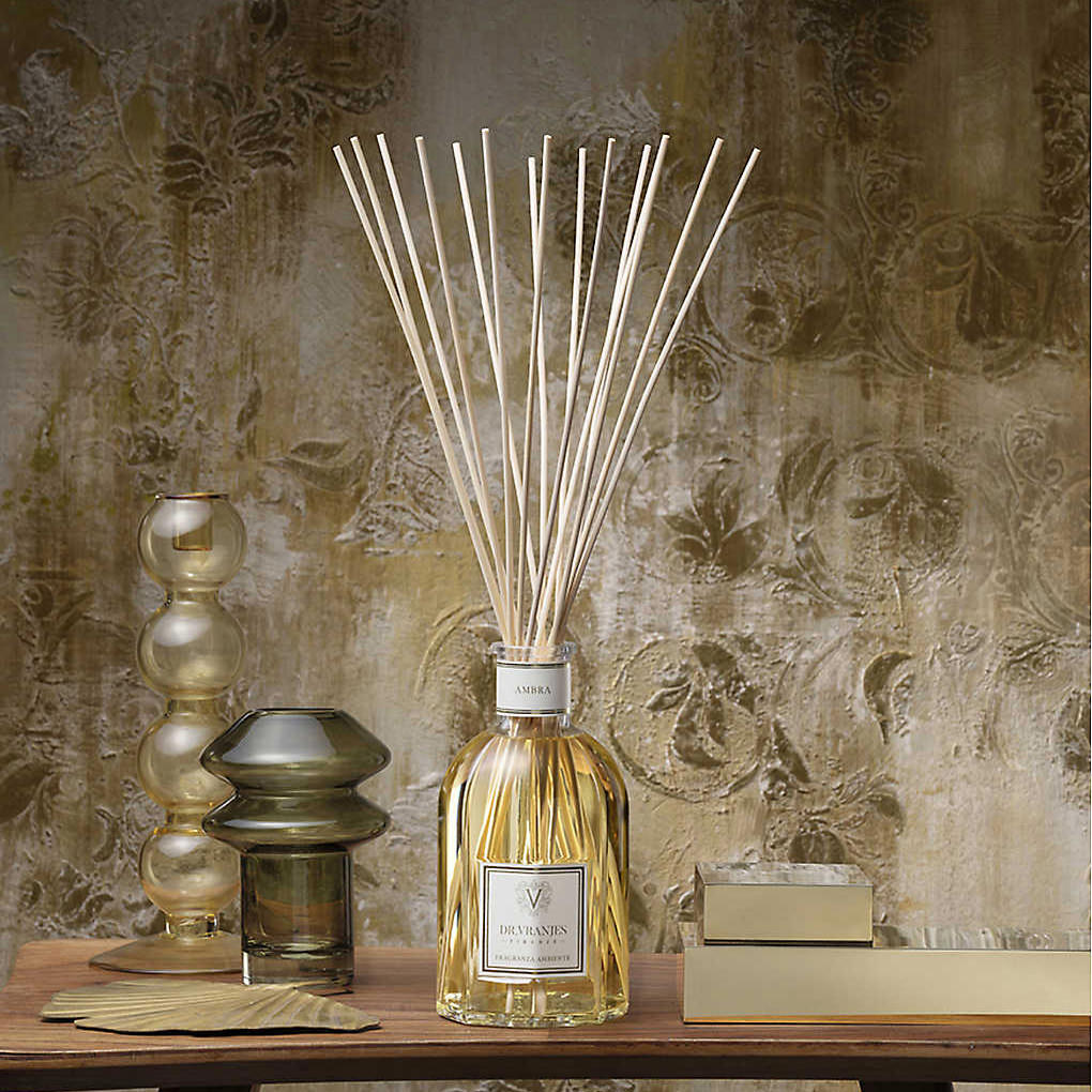 Ambra scented reed diffuser 250mlAmbra scented reed diffuser 250ml - OFour